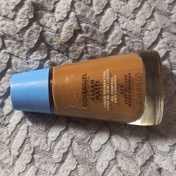 COVERGIRL | Makeup | Covergirl Clean Matte Foundation In 57 Deep Golden ...